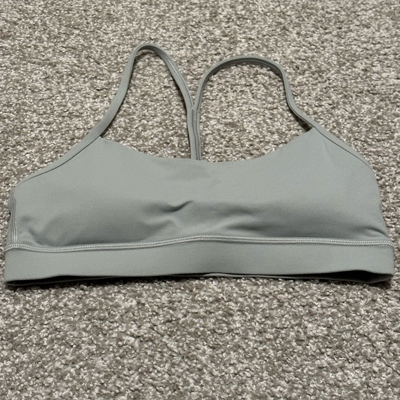 lululemon athletica | Tops | Flow Y Bra Nulu Light Support Ac Cups ...